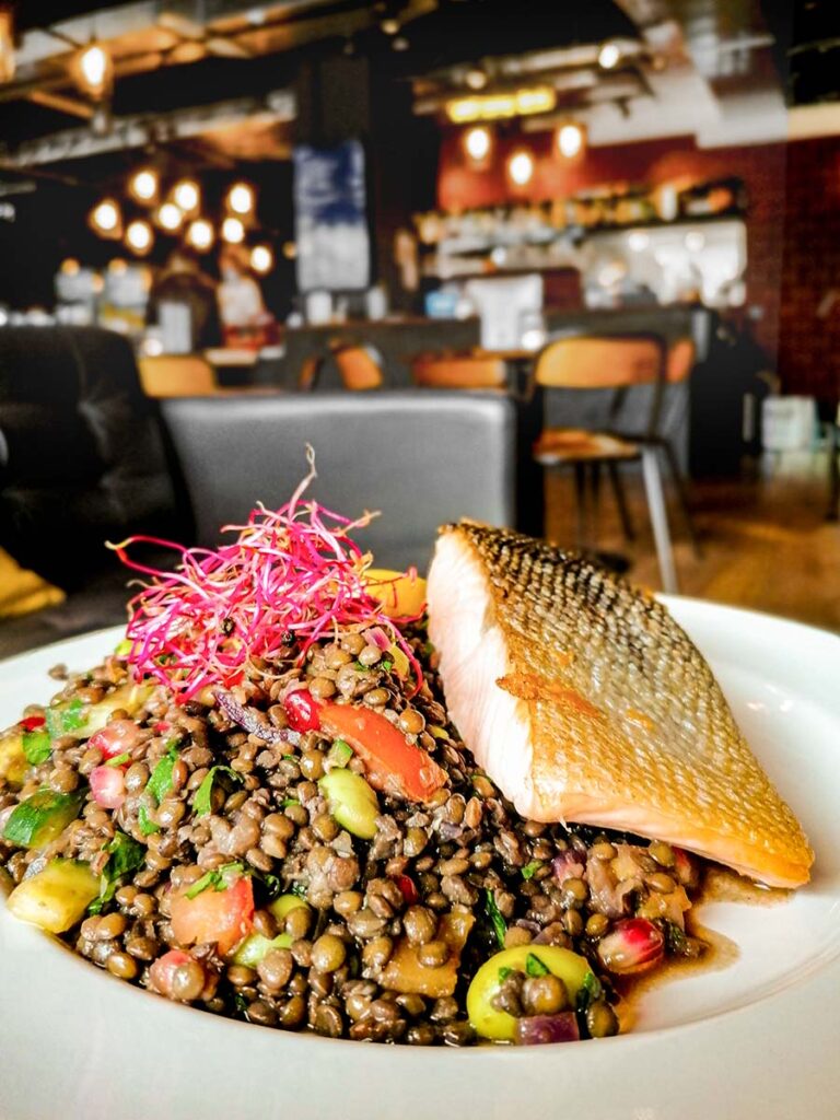 Restaurant «La Kitchen», Esplanade de Pont-Rouge 9A, 1212 Grand-Lancy